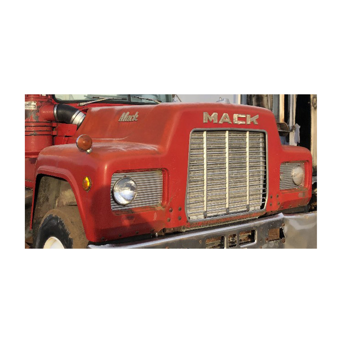 Mack R600 Hood Used – Goliath Truck Parts